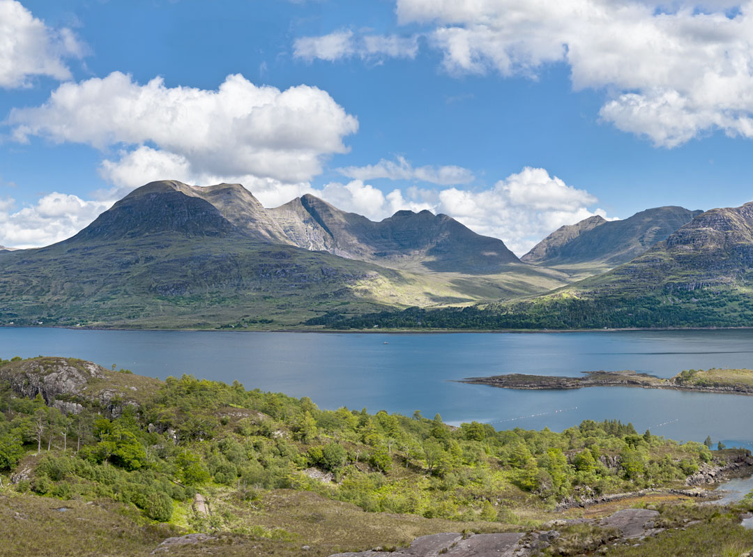Multicelled fossils from the 1 Ga old Torridonian of Scotland – Earth-logs