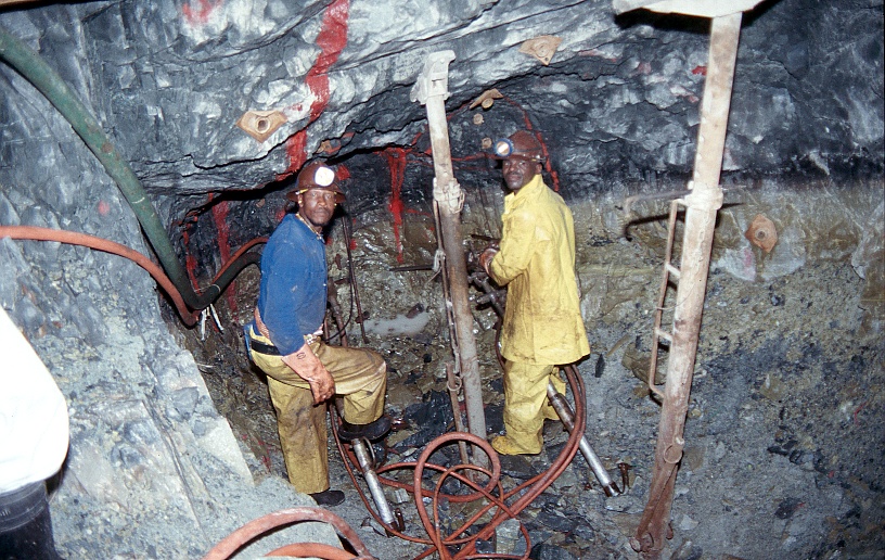 Ancient deep groundwater – Earth-logs